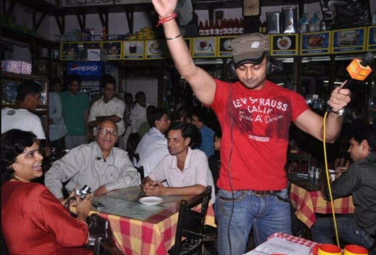 RJ Anmol Age, Wife, Children, Family, Biography & More » StarsUnfolded