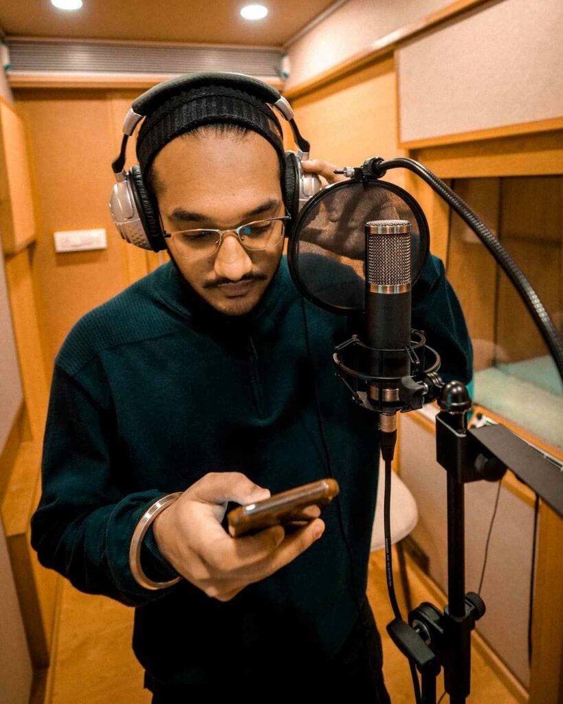 Riar Saab Age, Girlfriend, Family, Biography & More » StarsUnfolded