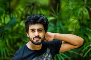 Suraj Kumar Age, Girlfriend, Family, Biography & More » StarsUnfolded