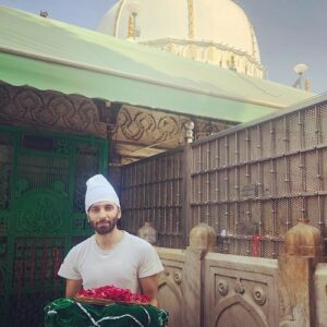 Vasanth Ravi Age, Wife, Family, Biography & More » StarsUnfolded