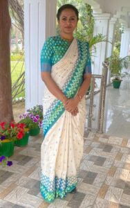 Ranu Sahu (IAS) Age, Caste, Husband, Children, Family, Biography & More ...