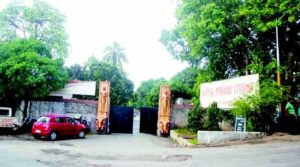 Tajdar Amrohi Age, Wife, Family, Biography & More » StarsUnfolded