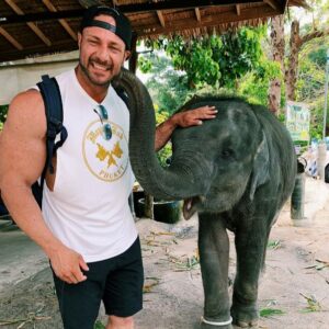 Noel Deyzel Height, Age, Girlfriend, Family, Biography & More ...