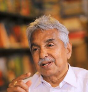 Oommen Chandy Age, Death, Wife, Children, Family, Biography & More ...
