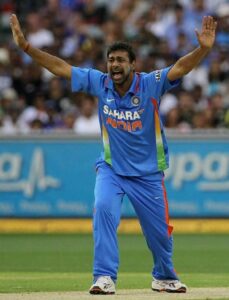 Praveen Kumar (Cricketer) Height, Age, Wife, Children, Family ...