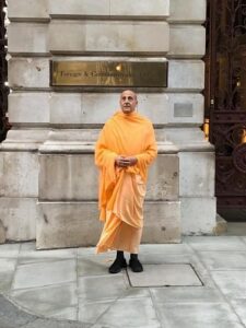 Radhanath Swami Age, Wife, Family, Biography & More » StarsUnfolded
