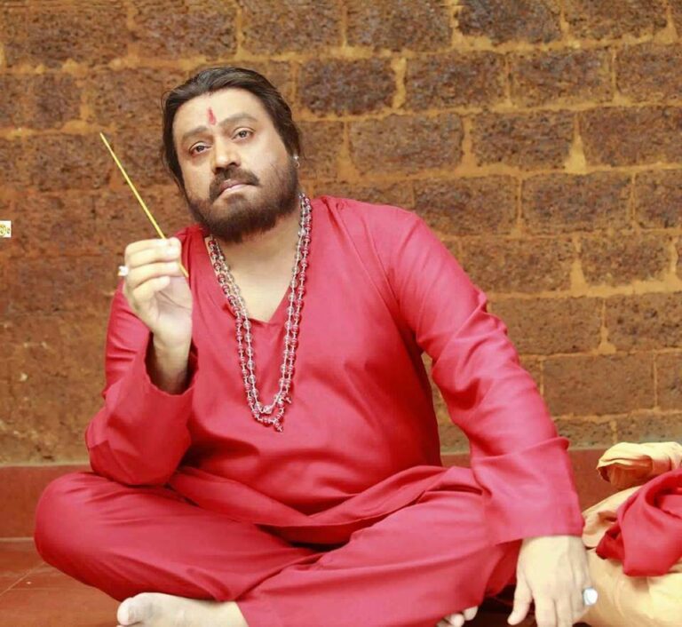 Suresh Gopi Age, Wife, Children, Family, Biography » StarsUnfolded