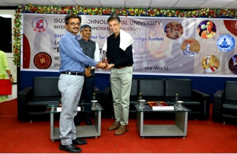 Mitul Trivedi Age, Wife, Family, Biography & More » StarsUnfolded