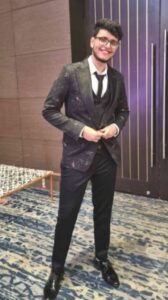 Nischay Malhan (Triggered Insaan) Height, Age, Girlfriend, Wife, Family ...