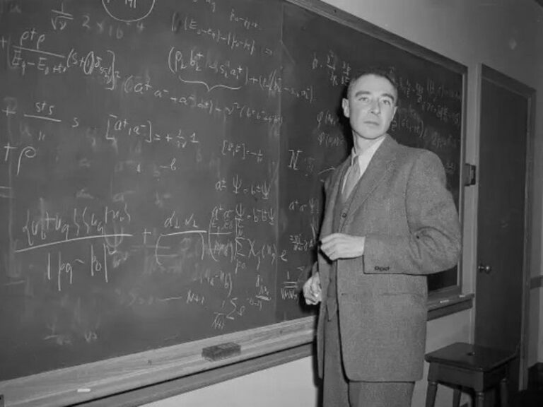 J. Robert Oppenheimer Age, Death, Wife, Children, Family, Biography ...