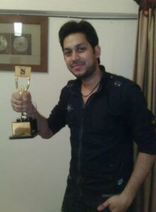 Raaj Shaandilyaa Height, Age, Wife, Family, Biography & More ...