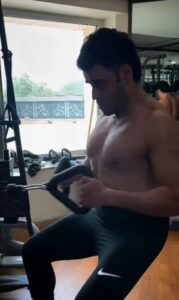 Siddhant Issar Height, Age, Girlfriend, Family, Biography & More ...