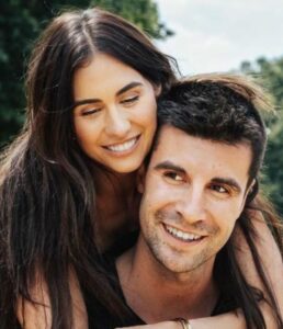 Tobias Jones Height, Age, Girlfriend, Wife, Family, Biography » StarsUnfolded