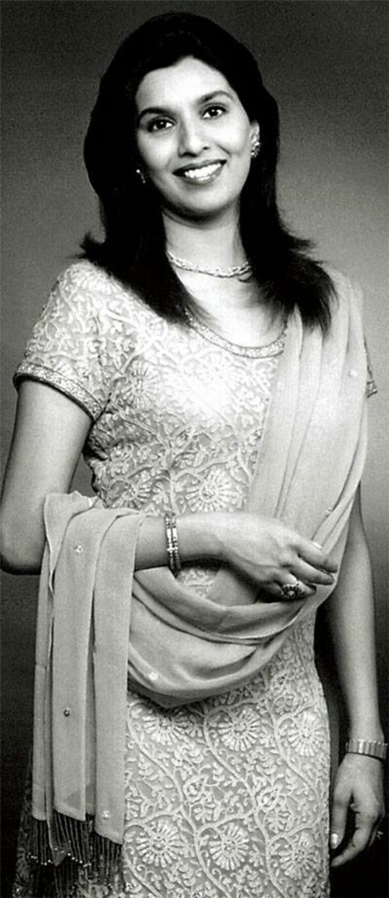 Geetanjali Kirloskar Age, Husband, Children, Family, Biography & More ...