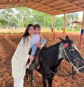 Kelly Piquet Height, Age, Boyfriend, Husband, Children, Family ...