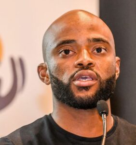 Temba Bavuma Height, Age, Wife, Family, Biography & More » StarsUnfolded