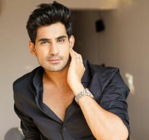 Aryan Arora Height, Age, Girlfriend, Family, Biography & More ...