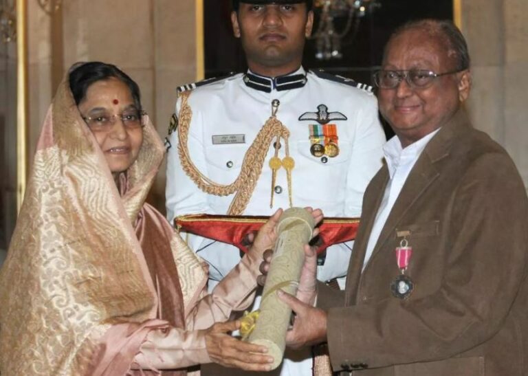 Jayanta Mahapatra Age, Death, Wife, Family, Biography & More ...