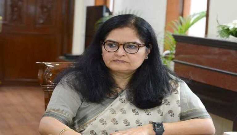 Usha Sharma (IAS) Age, Husband, Family, Biography & More » StarsUnfolded
