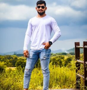 Aditya S Shinde Height, Weight, Age, Girlfriend, Family, Biography ...