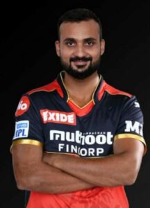 Akash Deep (Cricketer) Height, Age, Family, Biography » StarsUnfolded