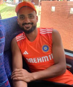 Akash Deep (Cricketer) Height, Age, Family, Biography » StarsUnfolded