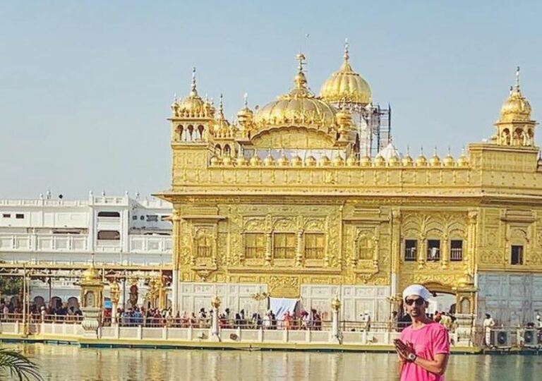 Anil Grover Age, Height, Wife, Family, Biography & More » StarsUnfolded