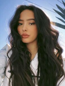 Faouzia Height, Age, Boyfriend, Family, Biography & More » StarsUnfolded