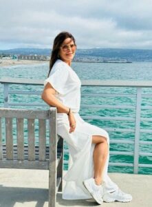 Neelam Singh (Ronit Roy’s Wife) Height, Age, Children, Family ...