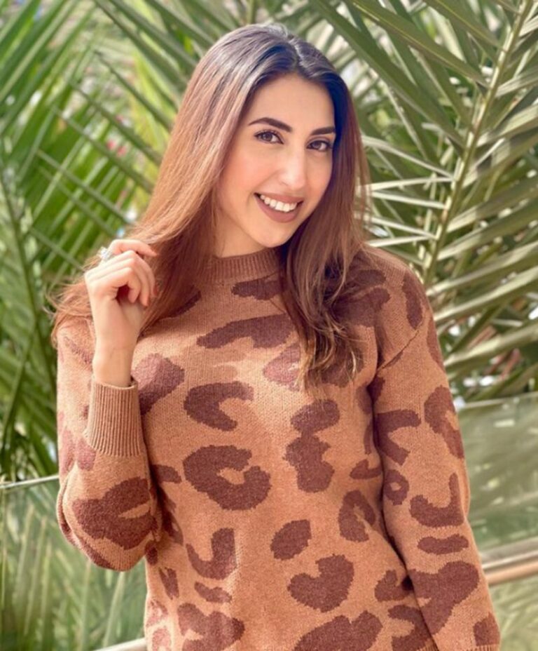 Rabia Javaid Sheikh Age, Husband, Family, Biography & More » StarsUnfolded