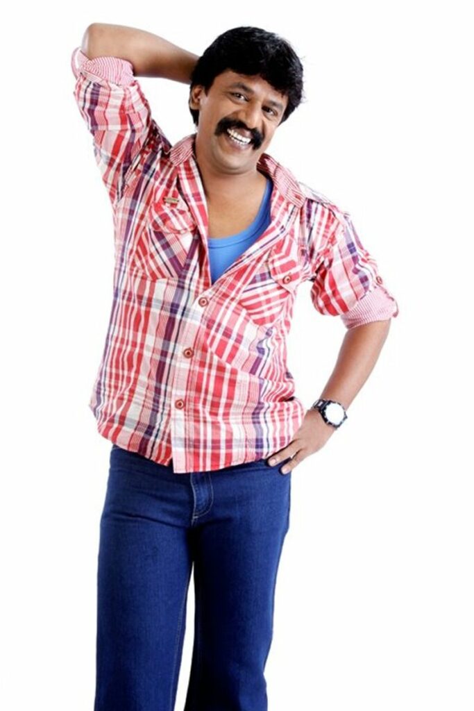 Upendra Limaye Height, Age, Wife, Family, Biography & More » StarsUnfolded