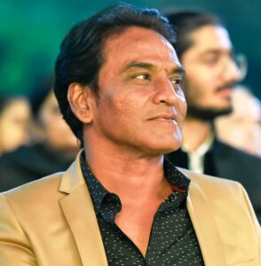 Daya Shankar Pandey Age, Wife, Family, Biography & More » StarsUnfolded