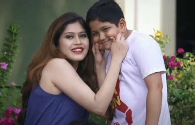 Aishwarya Raj Bhakuni Height, Age, Boyfriend, Family, Biography & More » StarsUnfolded