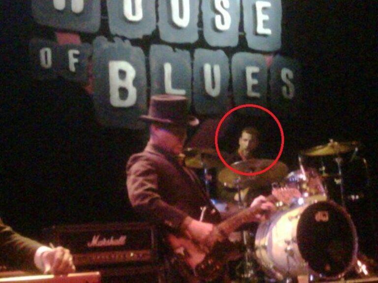 Mark Bennington Height, Age, Wife, Family, Biography & More » StarsUnfolded