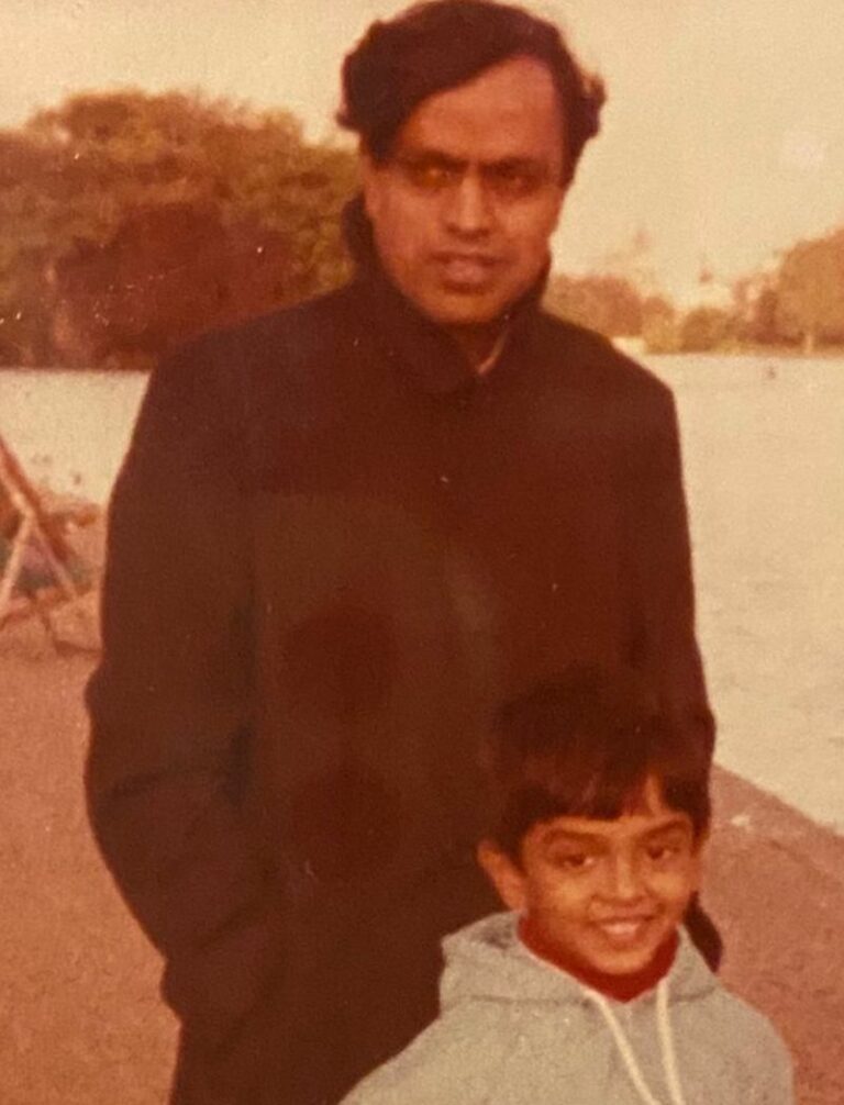 Milind Deora (Politician) Age, Wife, Family, Biography & More ...