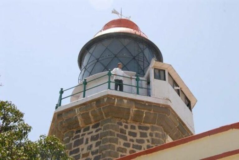 Milind Deora (Politician) Age, Wife, Family, Biography & More ...