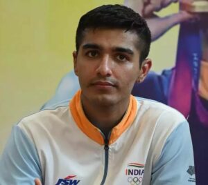Abhay Singh (squash Player) Height, Age, Wife, Family, Biography & More » StarsUnfolded