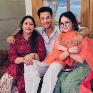 Abhishek Sharma (Cricketer) Height, Age, Girlfriend, Family, Biography ...