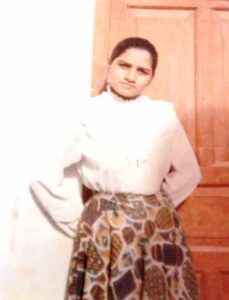 Neetu Pandey Age, Husband, Family, Biography & More » StarsUnfolded