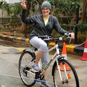 Inseeya Khambati (Tarot Card Reader) Age, Husband, Family, Biography & More » StarsUnfolded