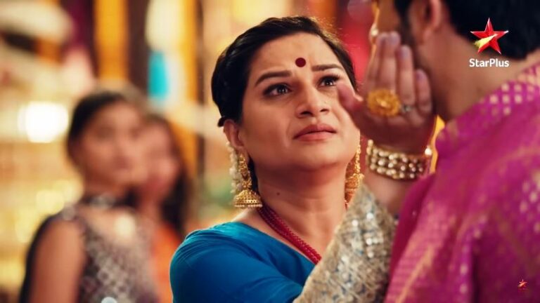 Neetu Pandey Age, Husband, Family, Biography & More » StarsUnfolded