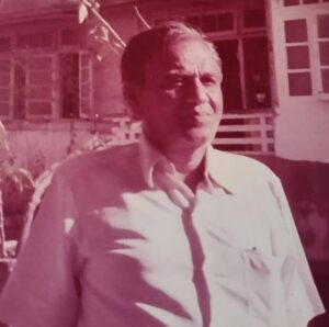 Shyam Pathak Height, Age, Wife, Children, Family, Biography & More ...