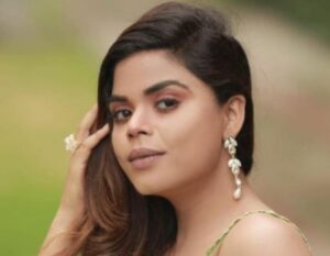 Jasmeen Akhtar Height, Husband, Family, Biography » StarsUnfolded