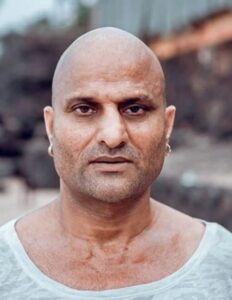 Pradeep Kabra Age, Wife, Children, Family, Biography » StarsUnfolded