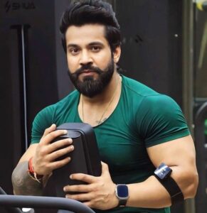 Rajveer Shishodia (Rajveer Fitness) Height, Age, Caste, Girlfriend ...