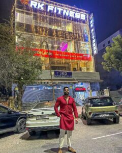 Rohit Khatri Height, Age, Wife, Family, Biography » StarsUnfolded