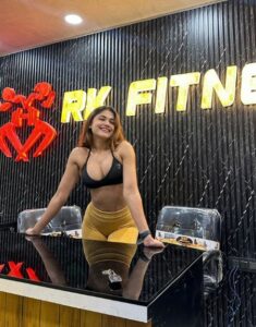 Soniya Singh Khatri Height, Age, Husband, Biography » StarsUnfolded