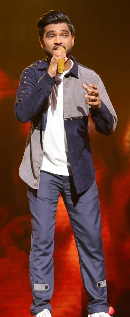 Vaibhav Gupta (Indian Idol) Age, Girlfriend, Family, Biography & More » StarsUnfolded