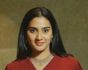 Aditi Ravi Age, Family, Biography » StarsUnfolded