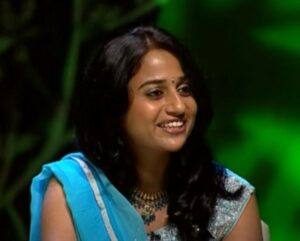 Anu Hasan Height, Age, Husband, Family, Biography » StarsUnfolded